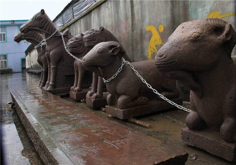 Beautiful Lifelike Statues Of Animals Discovered In Zhejiang Tomb ...