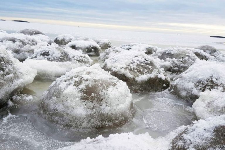 Very Unusual Ice Balls Discovered On Byske Beach In Sweden Baffle ...