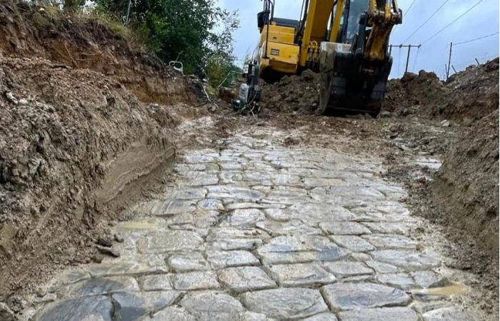 Hidden 2,000-Year-Old Roman Road Uncovered In Worcestershire Could Be ...