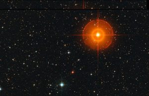 Red Giant Star R Doradus: Stardust Study Resets How Life’s Atoms Spread ...